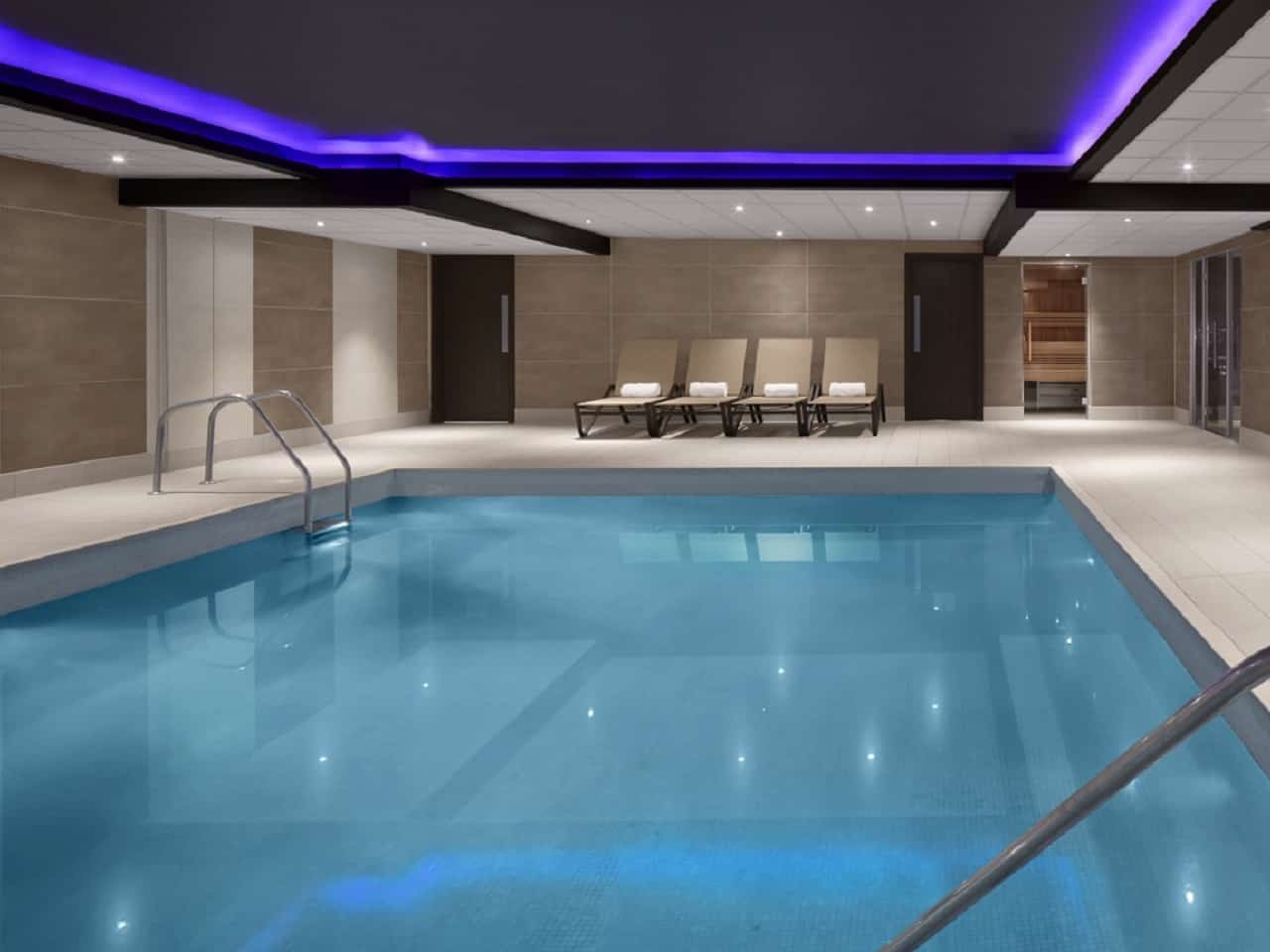 Radisson Blu Pool 1 | Glory Days UK
